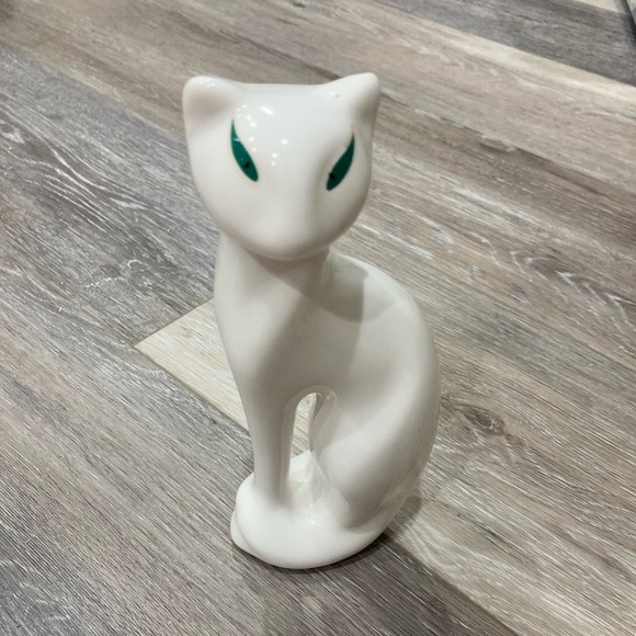 Art | Green Eyed White Cat Decor | Poshmark